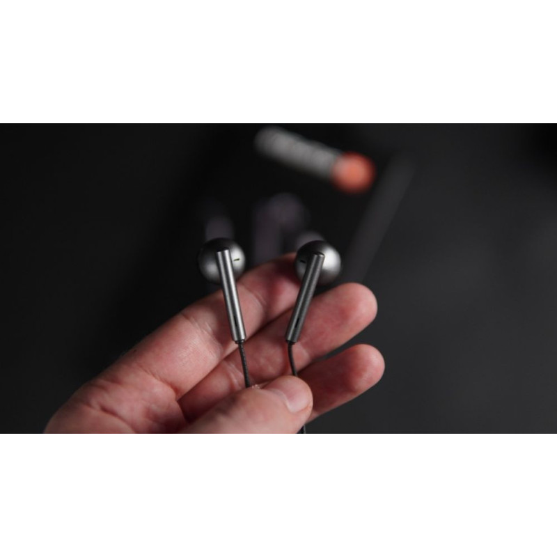 „Evelatus Crystal Clear Audio“ ausinės su 3,5 mm lizdu ir mikrofonu CCA ...